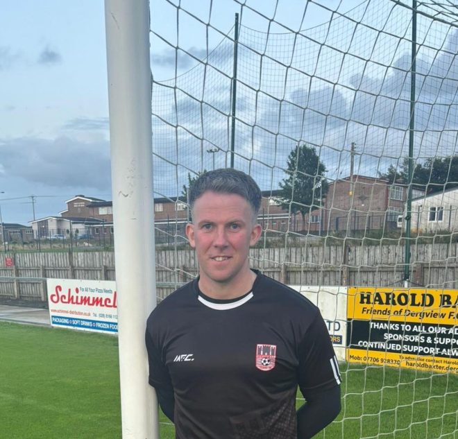 Gary Merritt signs for Dergview - Donegal News